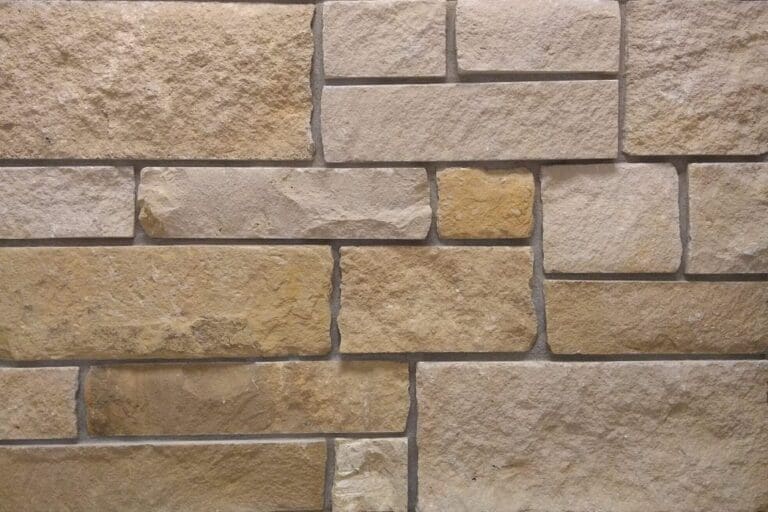 Lueders Classic Sawn Height Limestone Real Thin Veneer | Quarry Mill