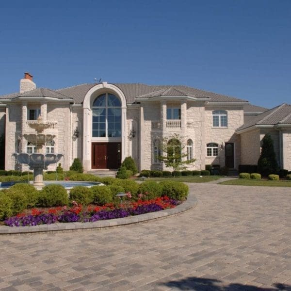 Snowcap - Premium True White Natural Stone Veneer | Quarry Mill