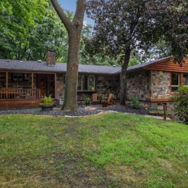 Potomac Blocky Castle Rock Style Natural Stone Veneer | Quarry Mill