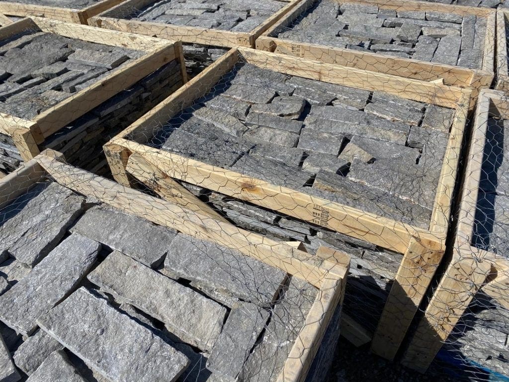 Charcoal Bluff - Natural Thin Stone Veneer | Quarry Mill