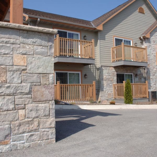 Avondale - Natural Thin Stone Veneer | Quarry Mill
