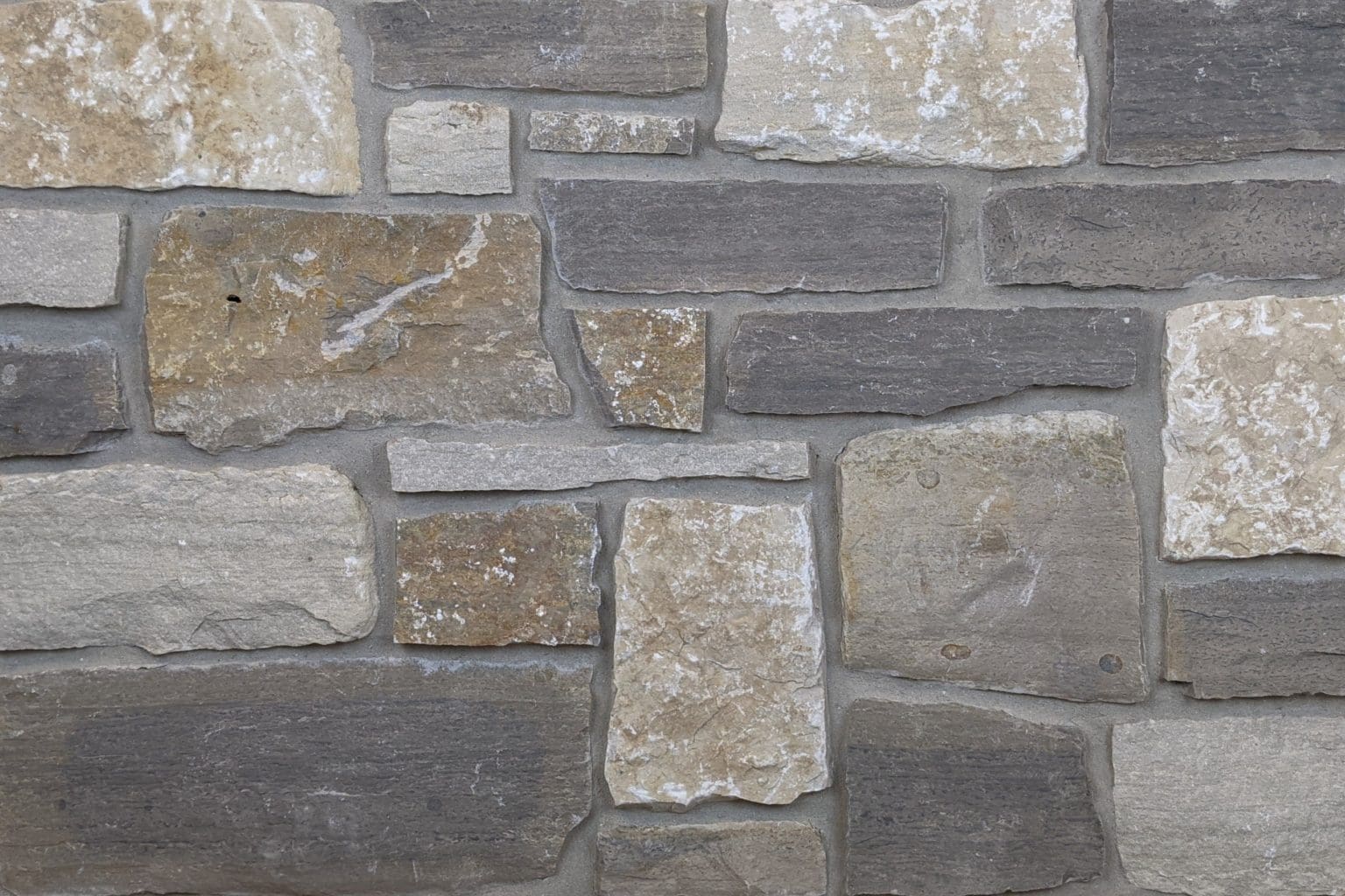 Bismarck Ashlar Style Limestone Real Thin Veneer | Quarry Mill
