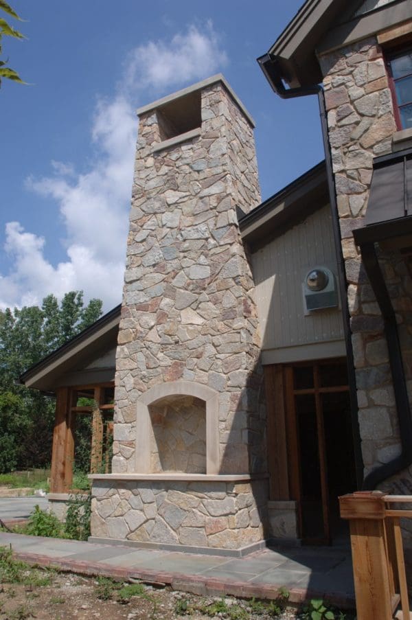 Geneva - Natural Thin Stone Veneer | Quarry Mill
