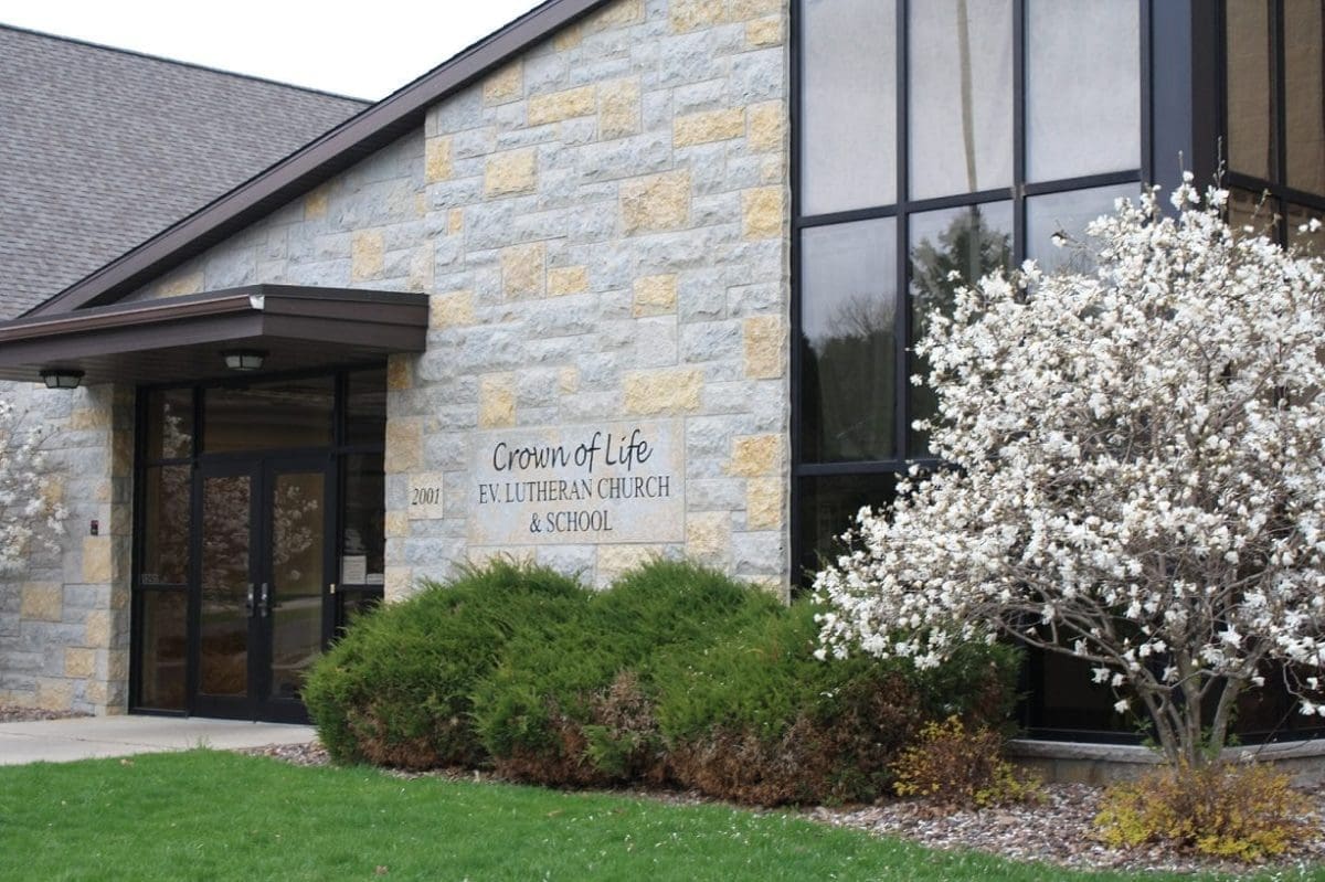 Jacksonport Gold and Grey Dimensional Limestone Thin Veneer | Quarry Mill