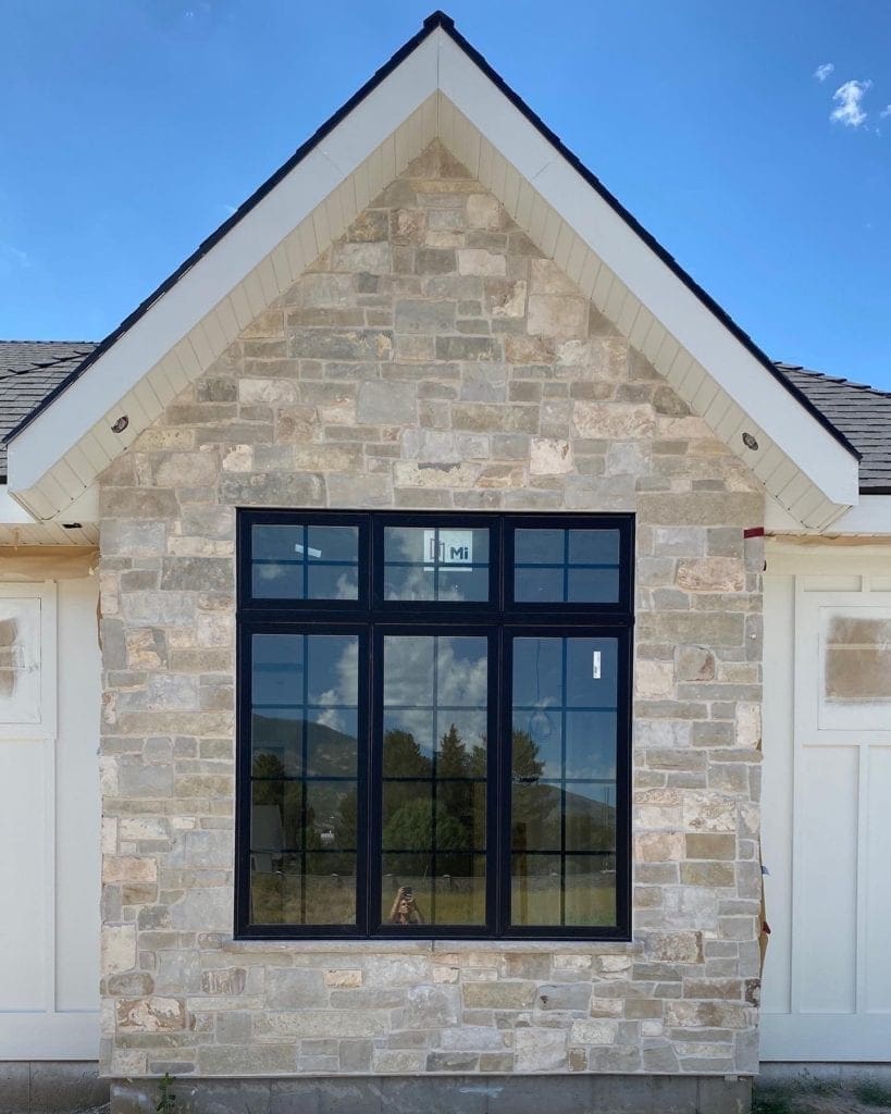 Roanoke Neutral Ashlar Style Real Stone Veneer | Quarry Mill