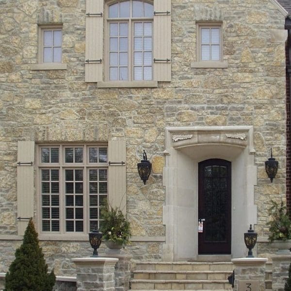 Chateau Tumbled Natural Limestone Thin Veneer Blend | Quarry Mill