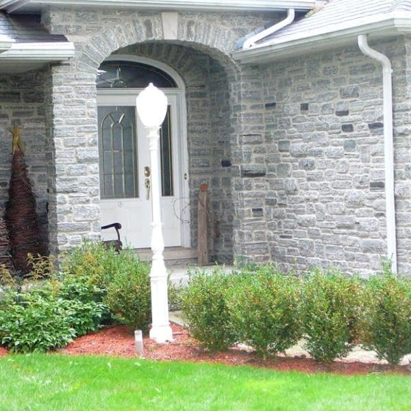 Seaside Classic Tumbled Granite Thin Stone Veneer | Quarry Mill