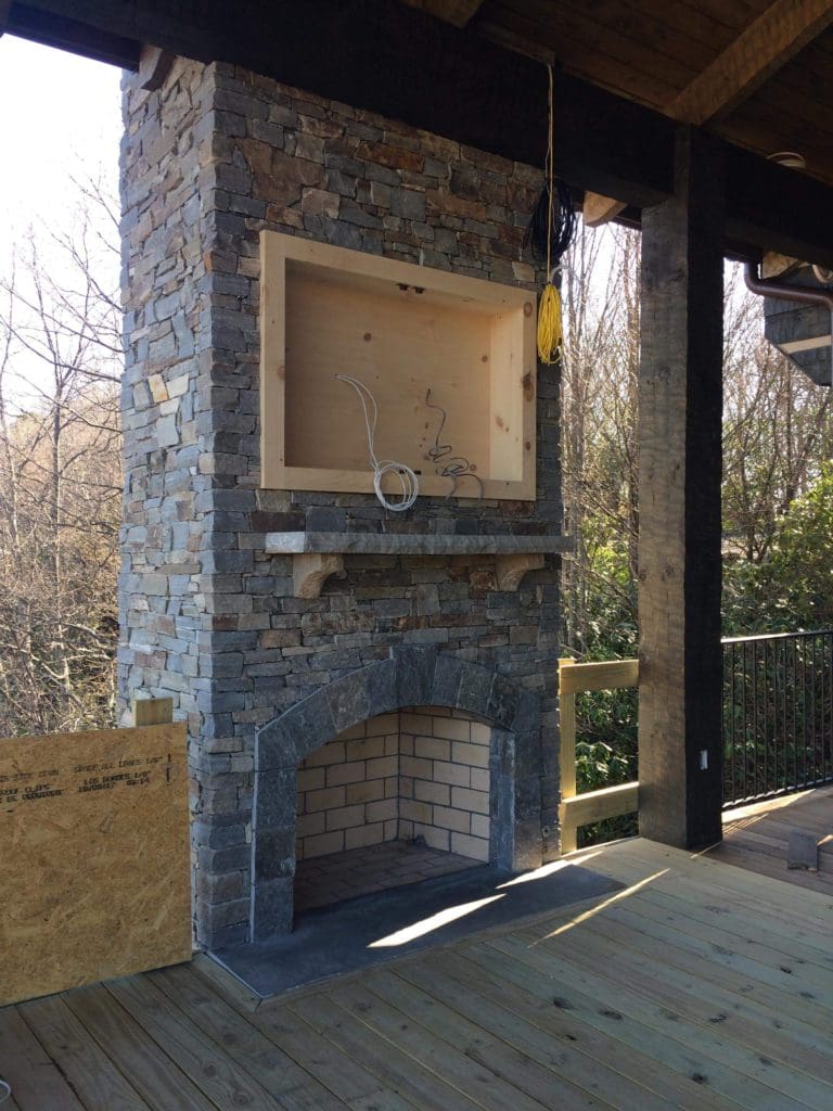 Augusta Grey and Earth Tone Natural Ledgestone Thin Veneer | Quarry Mill