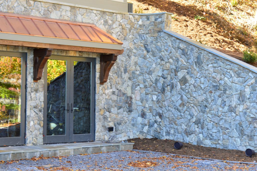 Cheyenne Real Granite Cobblestone Thin Veneer | Quarry Mill