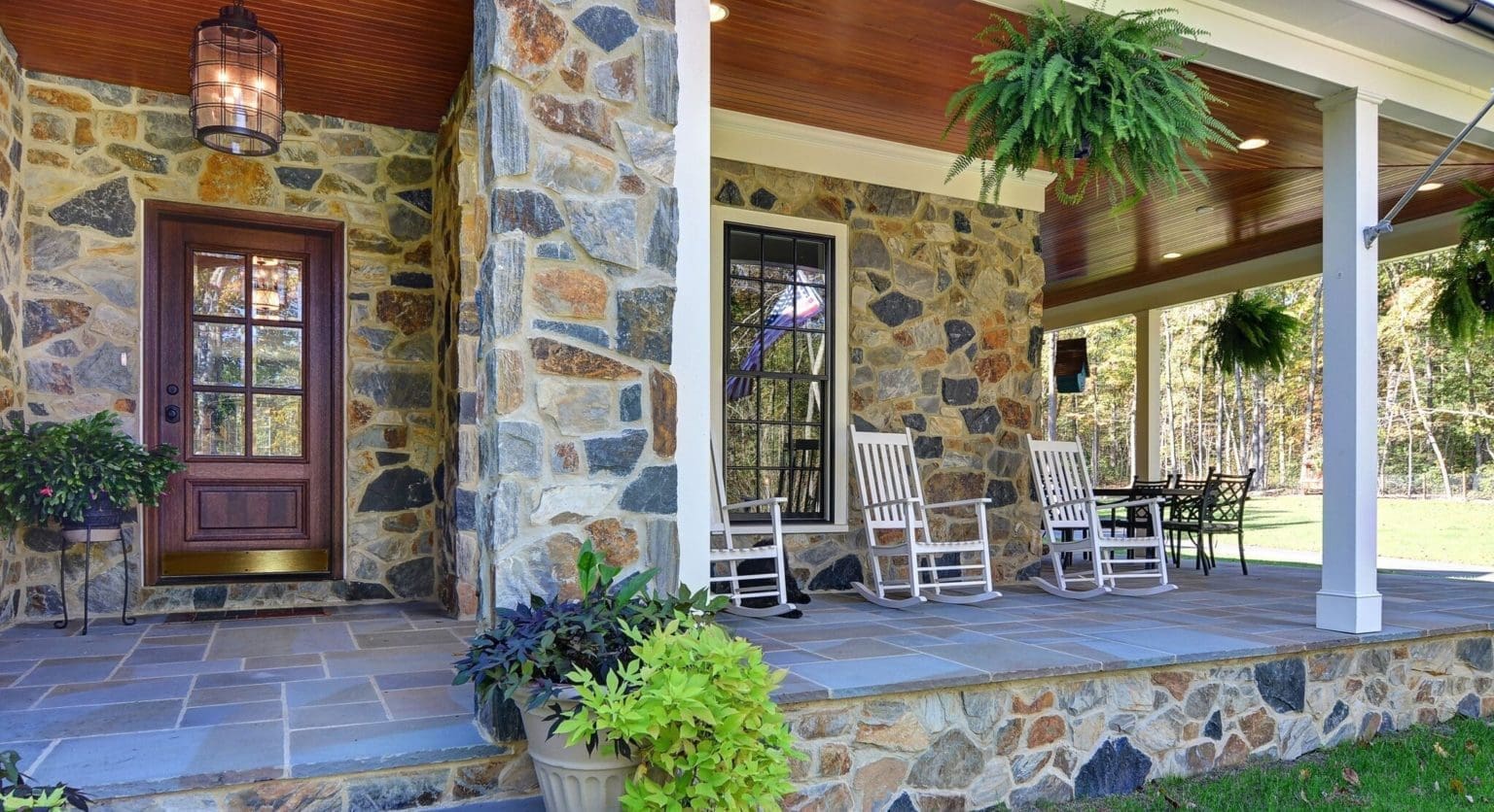 Bonavista and Newport Natural Stone Veneer Custom Blend Stone Exterior ...