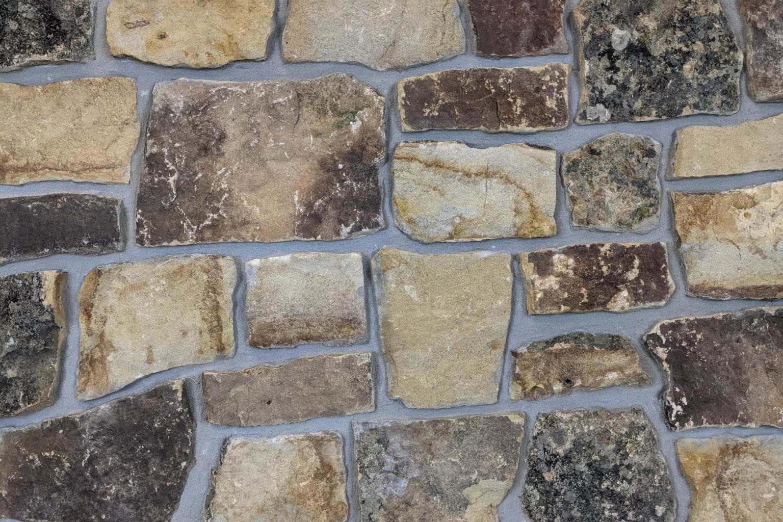 Vail Earthy Brown Natural Fieldstone Thin Veneer | Quarry Mill