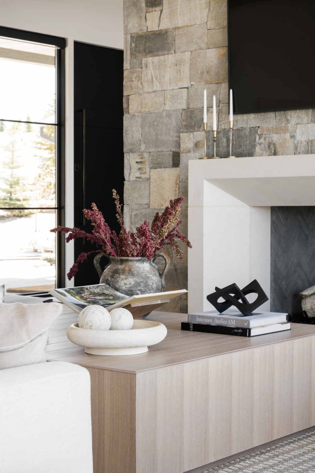 Westgate Castle Rock Style Real Quartzite Thin Stone Veneer | Quarry Mill