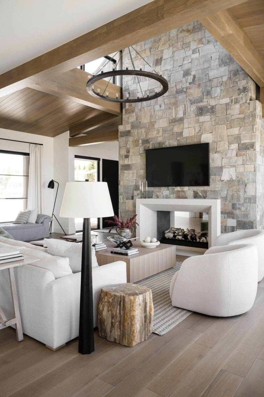 Westgate Castle Rock Style Real Quartzite Thin Stone Veneer | Quarry Mill