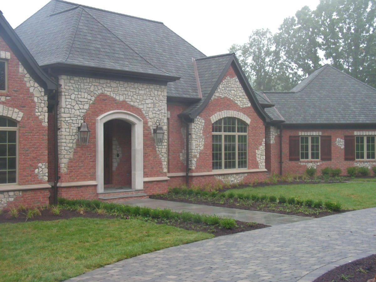 Malahide Natural Thin Stone Veneer Masonry with Brick | Quarry Mill