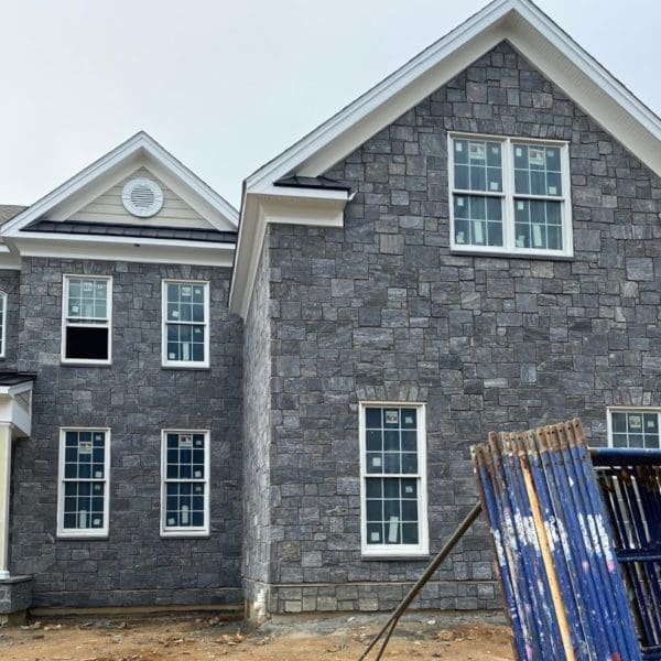 Gallatin Square-Rec Style Natural Granite Thin Veneer | Quarry Mill