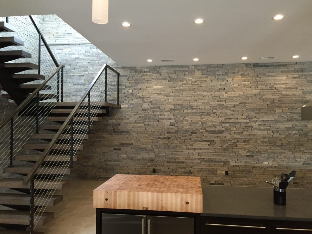 Silver Cloud Natural Ledgestone Thin Veneer Modern Drystacked Interior ...