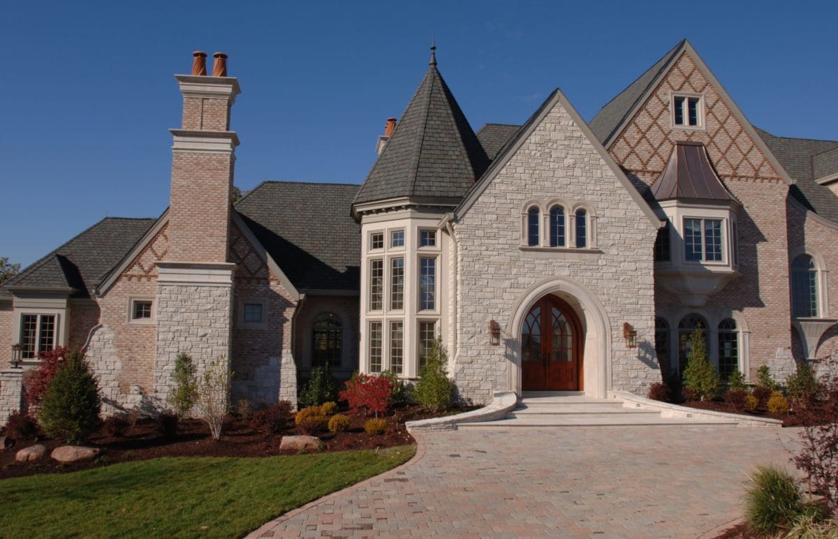 Winona Tumbled Real Thin Veneer Stone Castle Home | Quarry Mill