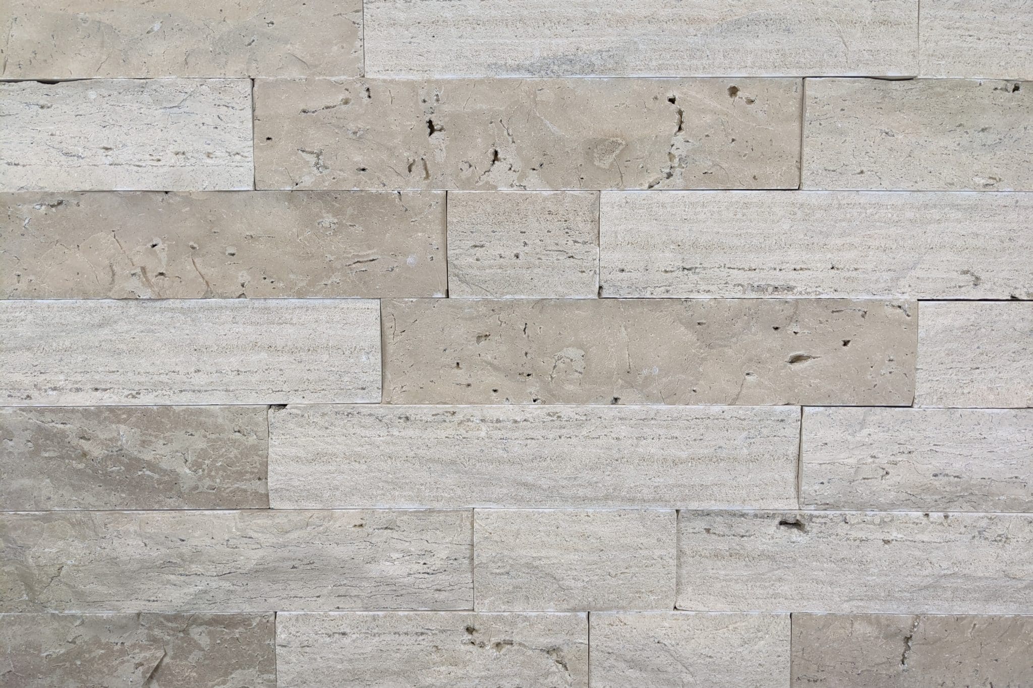 Dover Off-White Dimensional Ledgestone Real Thin Stone Veneer | Quarry Mill