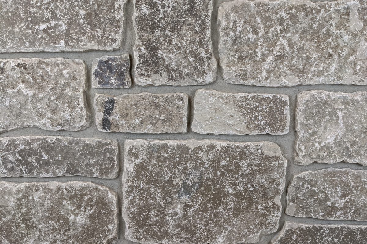 Cologne Castle Rock Real Limestone Veneer | Quarry Mill