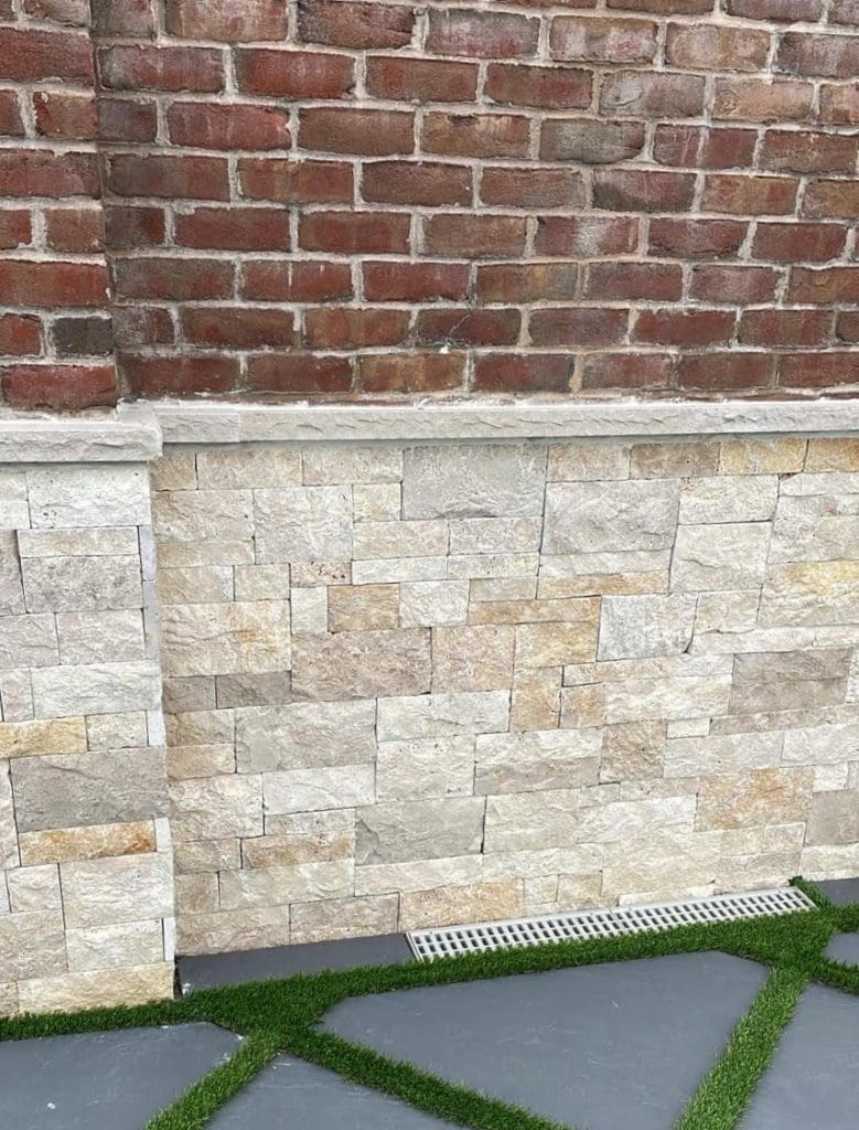 Primavera Natural Stone Veneer Exterior Wainscoting With Brick ...