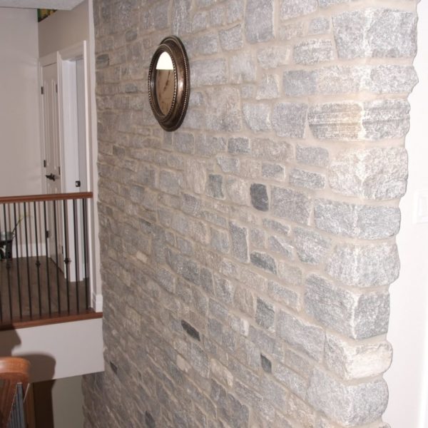Seaside Classic Tumbled Granite Thin Stone Veneer | Quarry Mill