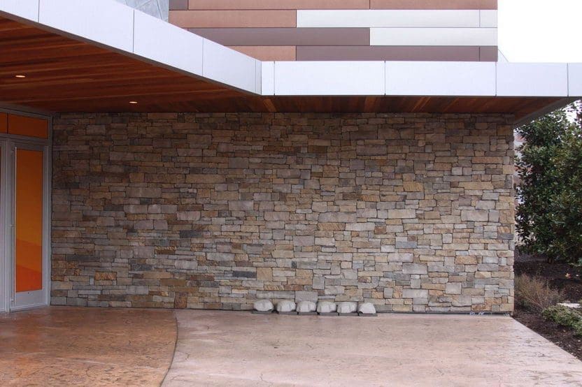 Wheat Ridge Natural Thin Veneer Drystack Exterior | Quarry Mill
