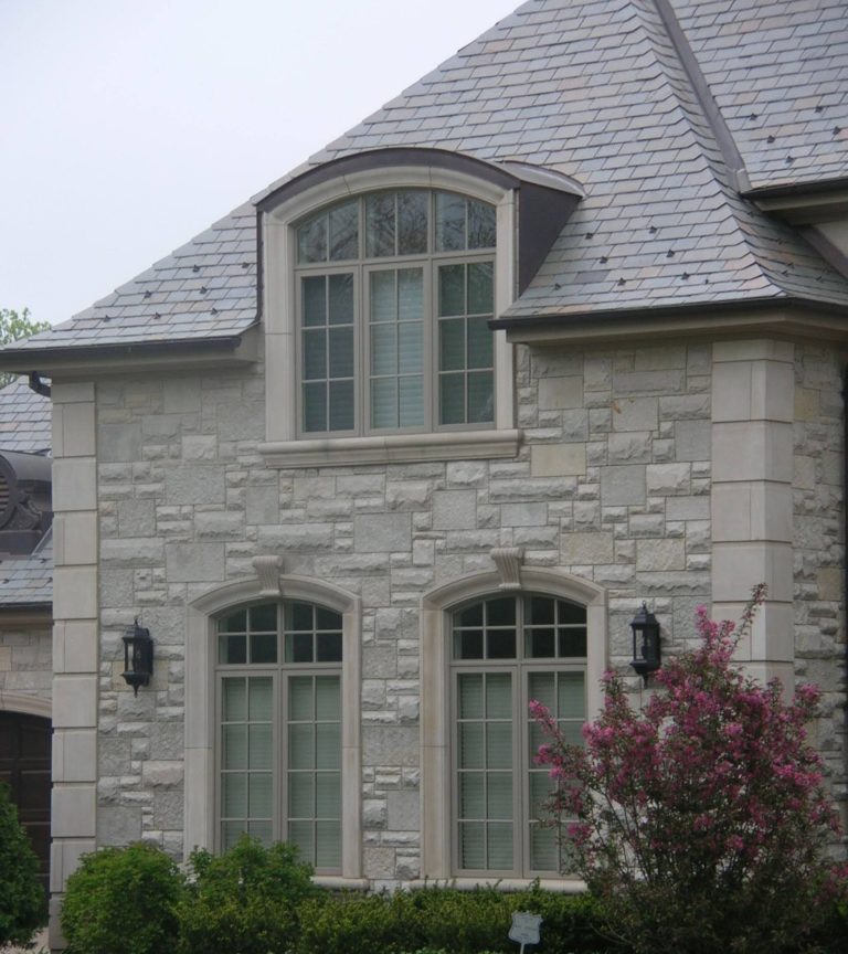 Medina Rockfaced Real Stone Veneer Luxury Home | Quarry Mill