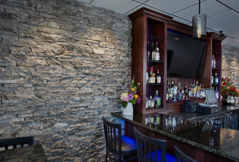 Moonlight Ledgestone Natural Thin Veneer Commercial Interior | Quarry Mill