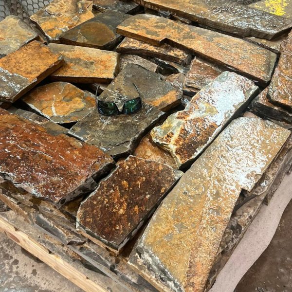 Montana Rustic Ashlar Style Quartzite Real Thin Stone Veneer | Quarry Mill