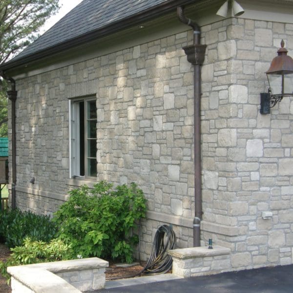 Chalet Natural Tumbled Limestone Thin Veneer | Quarry Mill
