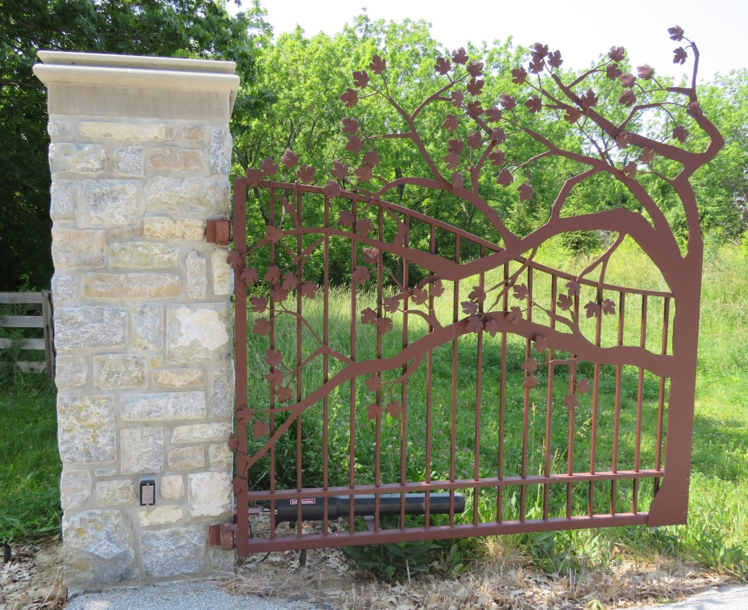 Chateau Tumbled Natural Limestone Thin Veneer Blend | Quarry Mill