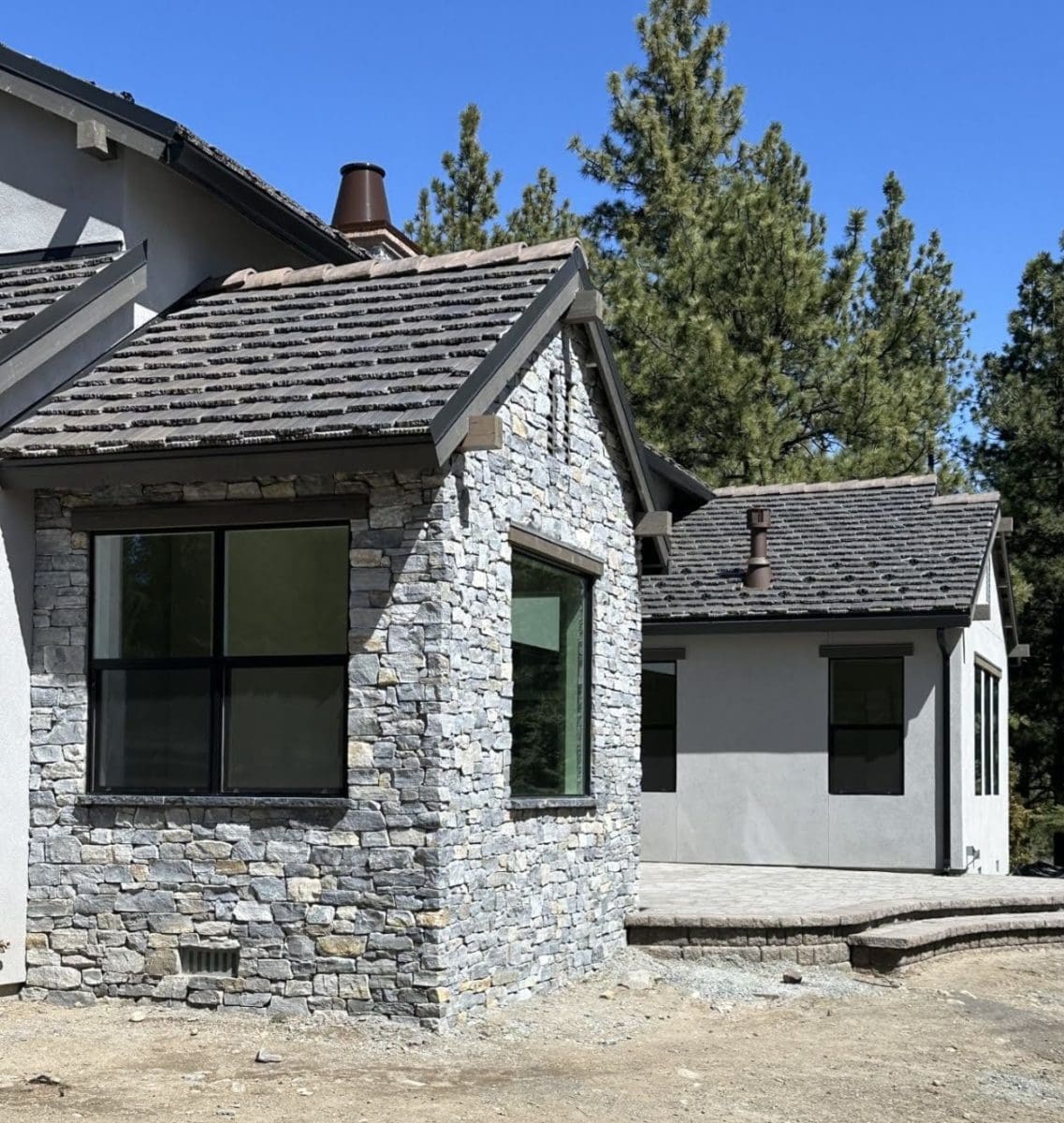 Durham Natural Thin Stone Veneer Drystack Install | Quarry Mill