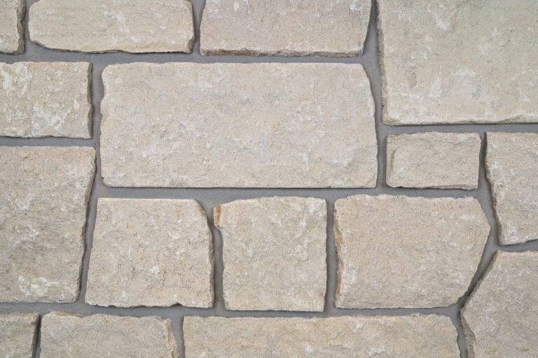 Draper Off-White Castle Rock Natural Limestone Veneer | Quarry Mill