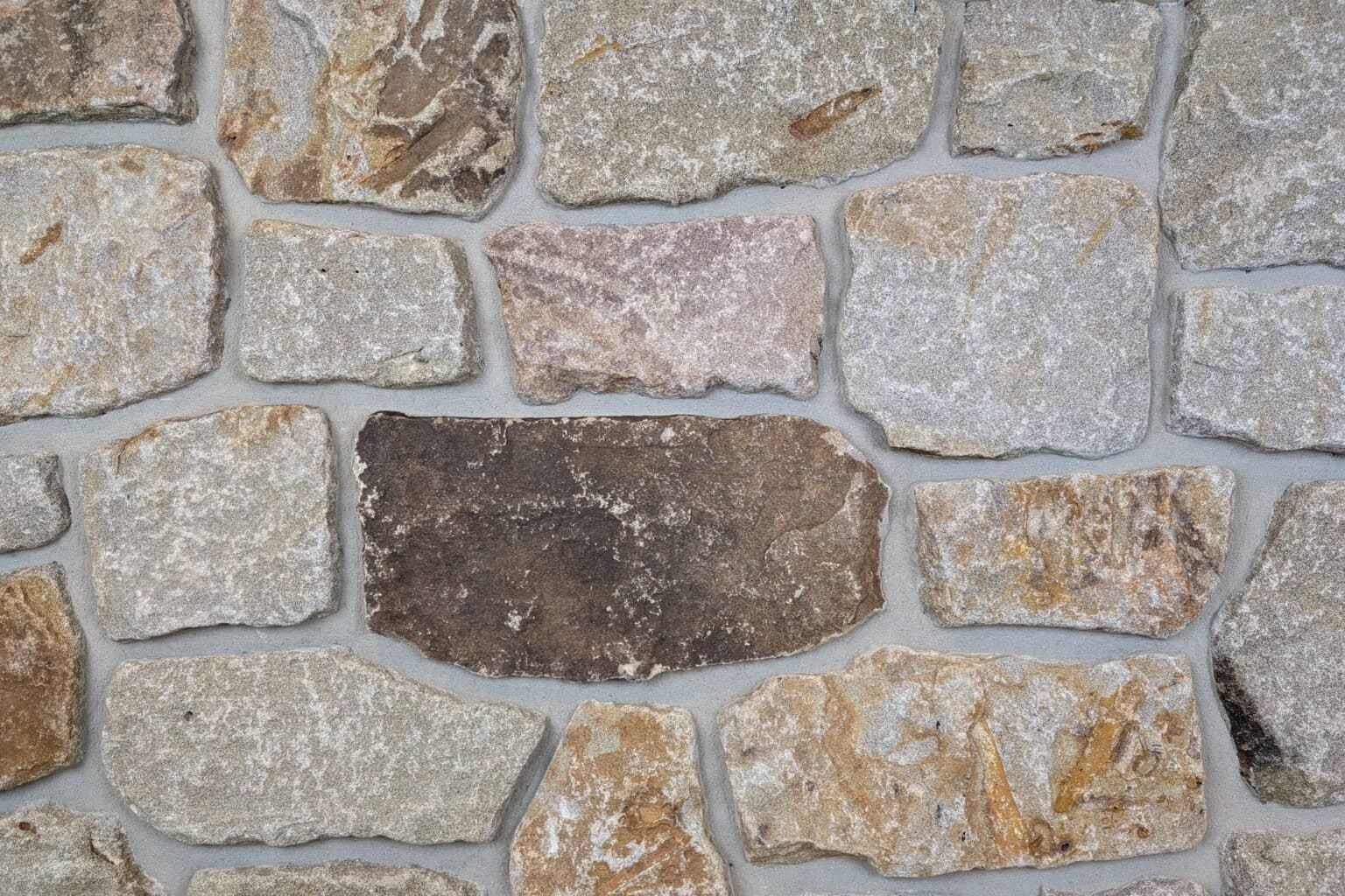 Townsend Colorful Tumbled Natural Thin Stone Veneer | Quarry Mill