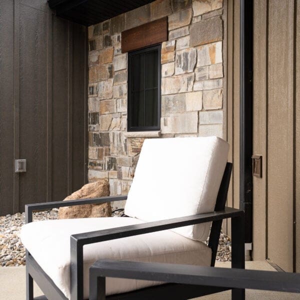 Westgate Castle Rock Style Real Quartzite Thin Stone Veneer | Quarry Mill