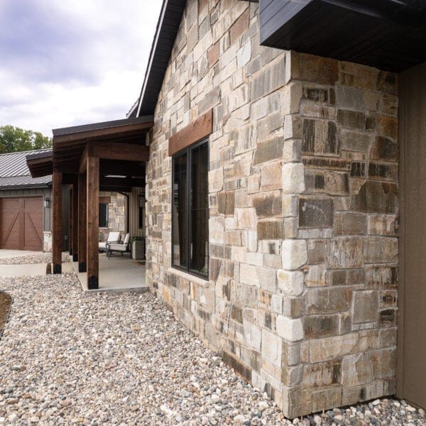Westgate Castle Rock Style Real Quartzite Thin Stone Veneer | Quarry Mill