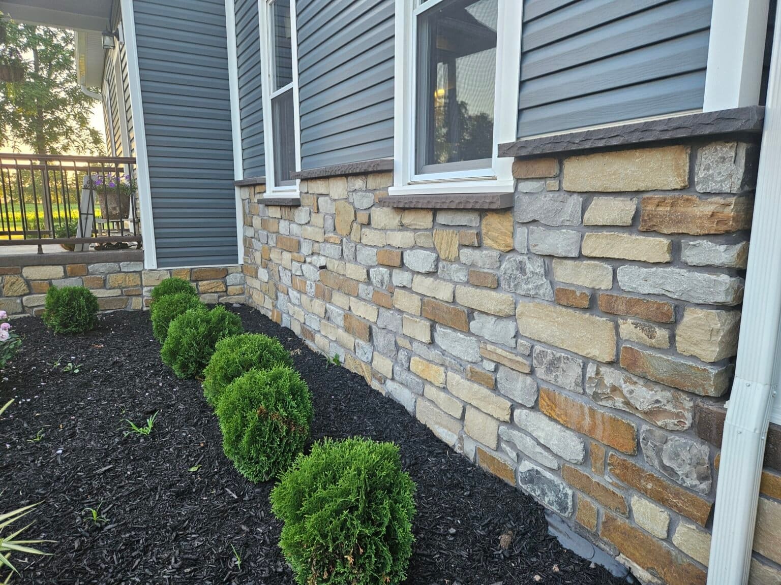 Cascade Tumbled Ashlar Natural Stone Veneer | Quarry Mill