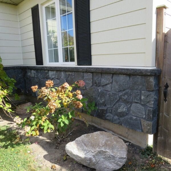 Dublin Black Dimensional Granite Natural Thin Stone Veneer | Quarry Mill
