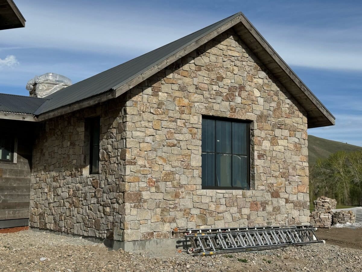 Townsend Colorful Tumbled Natural Thin Stone Veneer | Quarry Mill