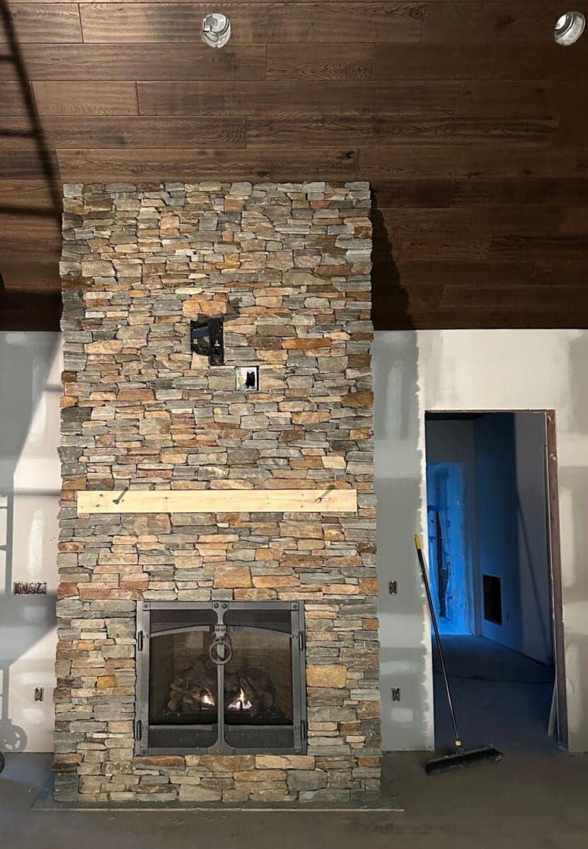 Ridgefield Natural Thin Stone Veneer Fireplace | Quarry Mill