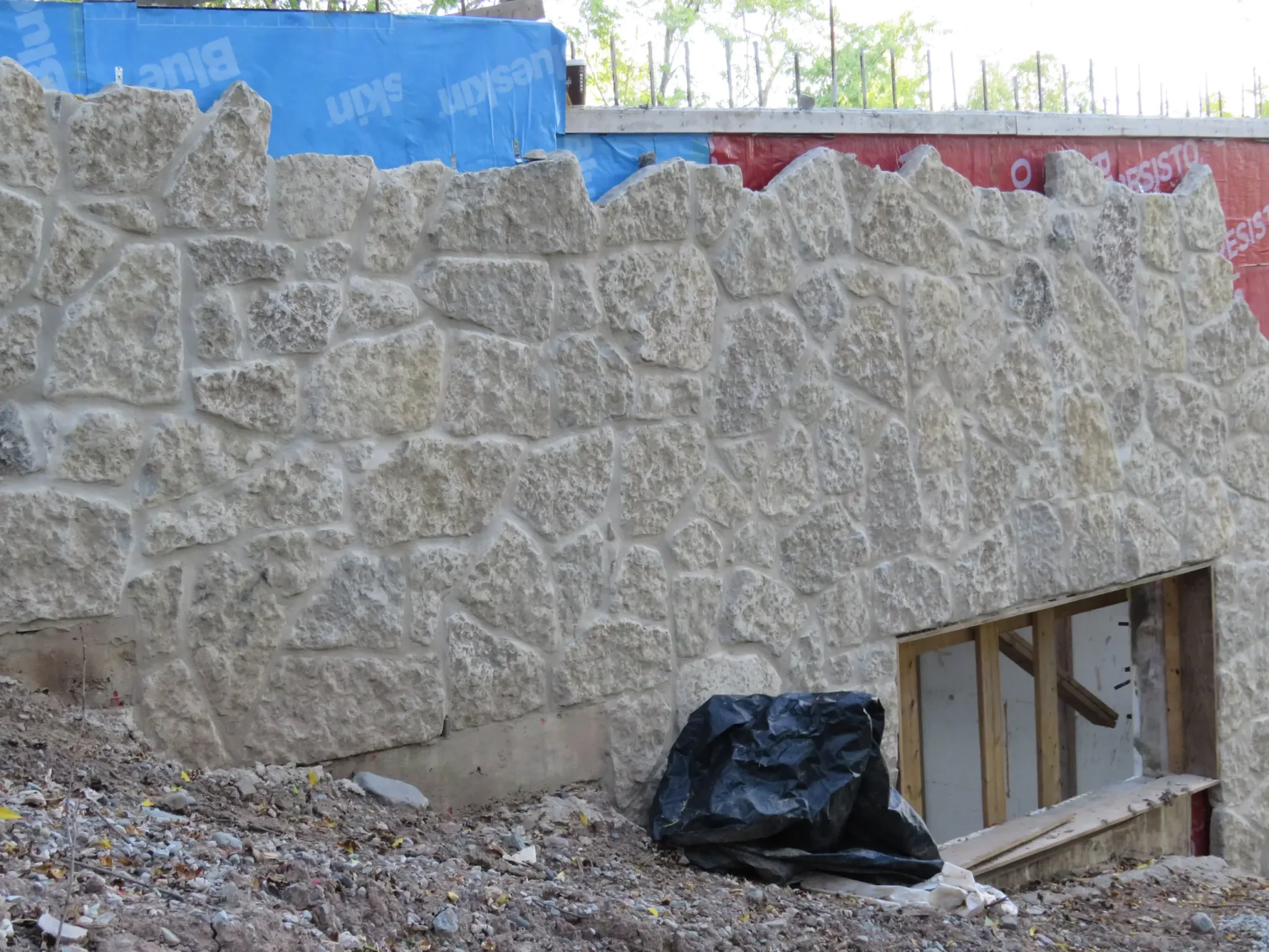 Tumbled Lucca Real Stone Full Veneer Installation | Quarry Mill